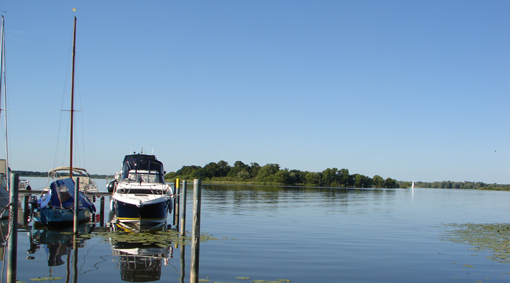 Malge Gasthaus am See | Biergarten |Marina & Camping | Pension | Marina ...