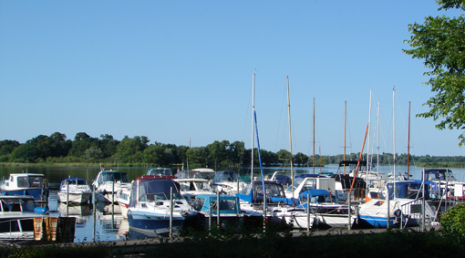 Malge Gasthaus am See | Biergarten |Marina & Camping | Pension | Marina ...